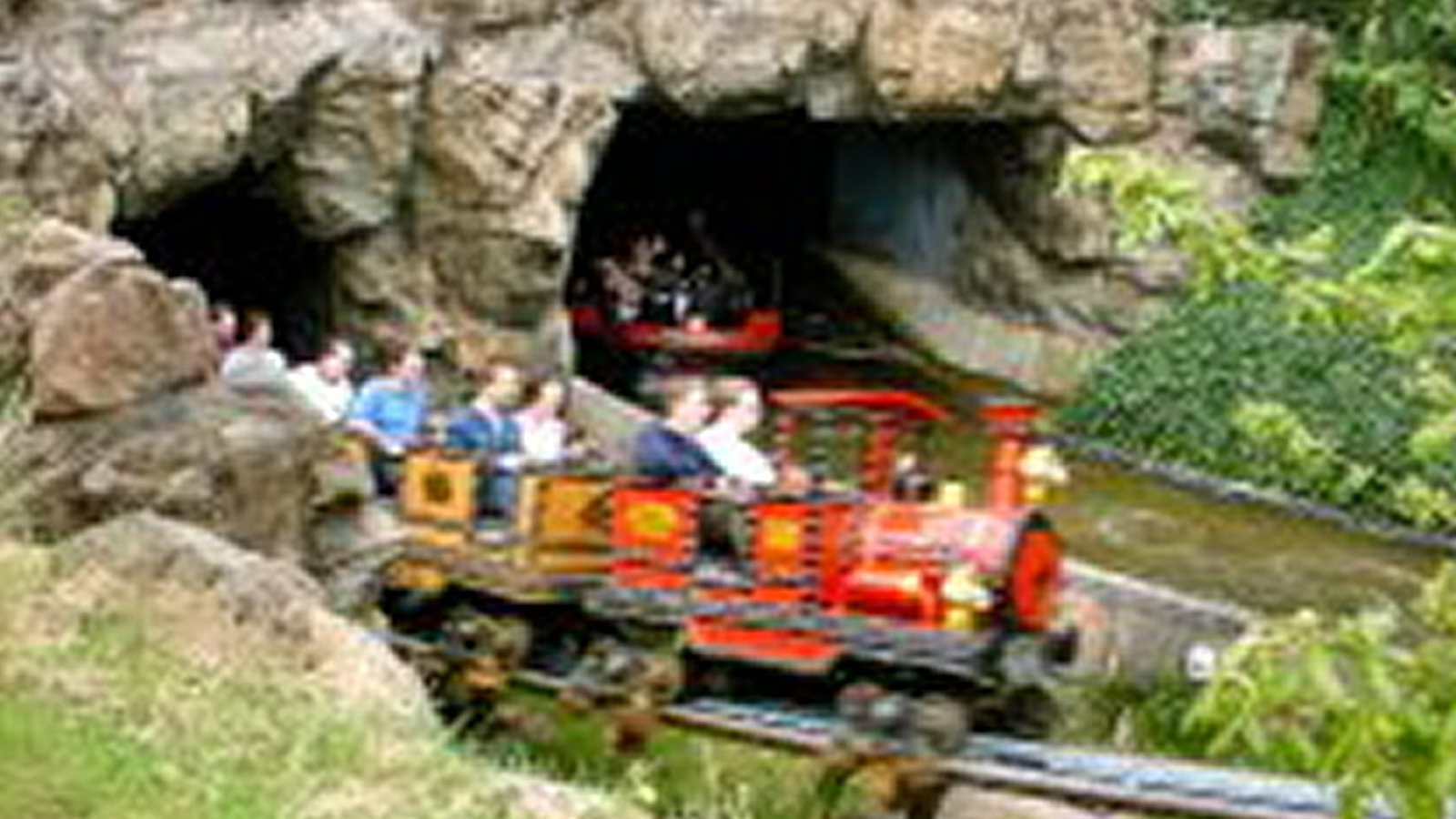 Major accident on Runaway Mine Train